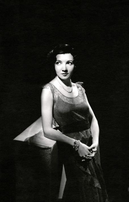 Dazzling Divas: Claudette Colbert