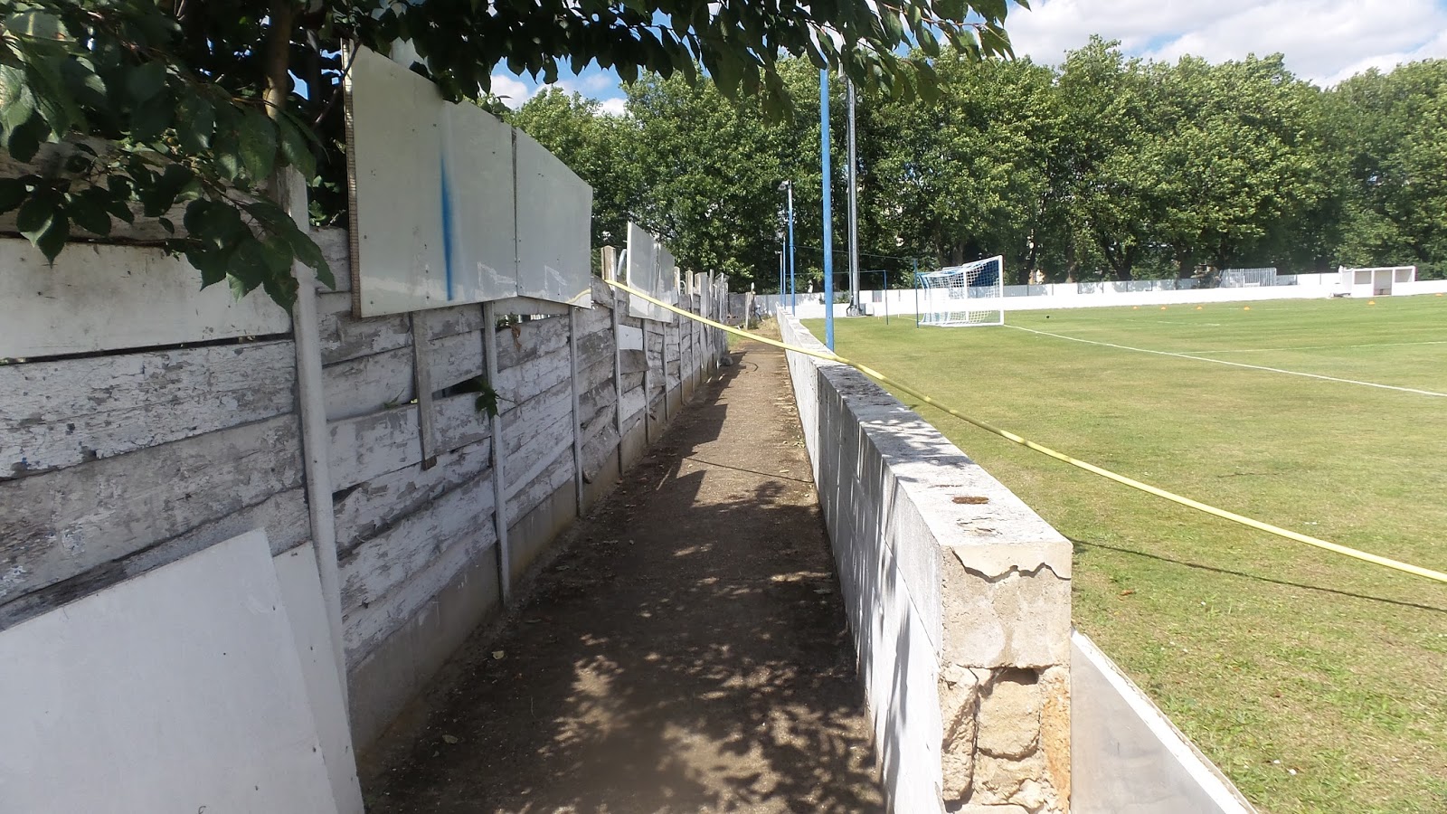 The Wycombe Wanderer: Barking FC - Mayesbrook Park