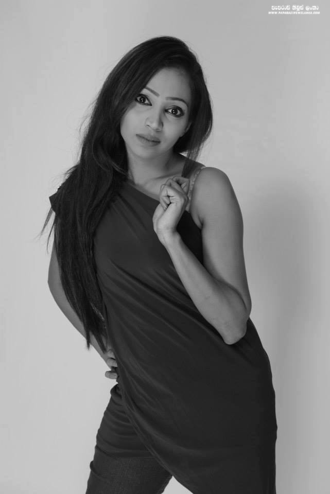 Srilanka Models And FashIon Collection: Sujani Ranasinghe New Image