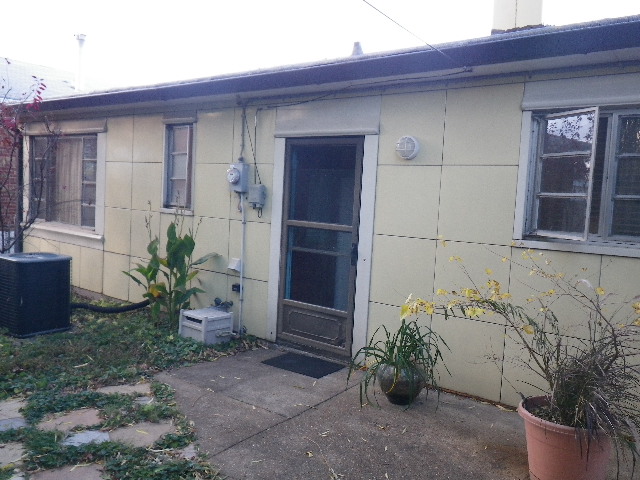 St. Louis Brick: TGS Lustron House