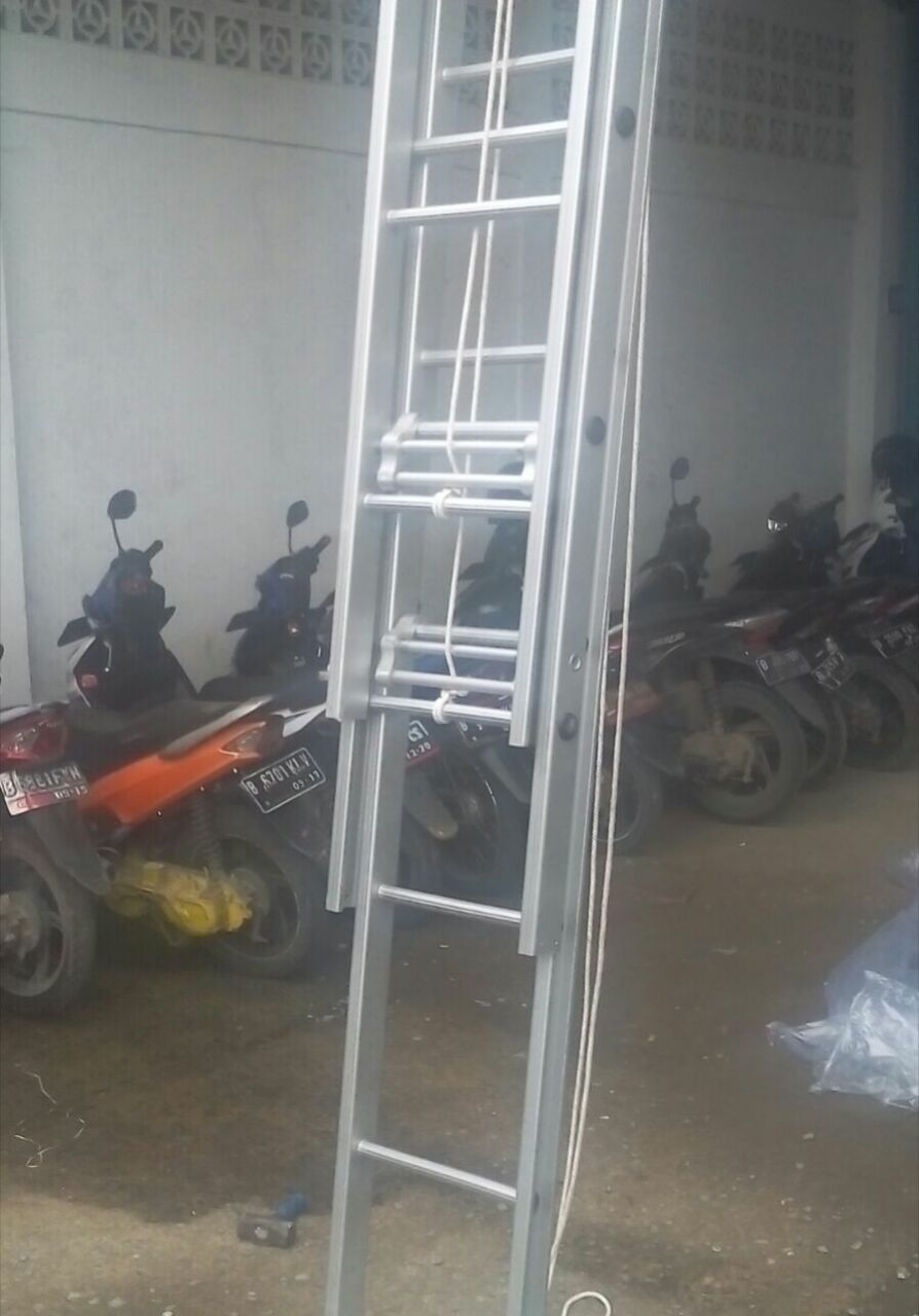 Tangga Aluminium dan Fiberglass Lipat| PLN | Sorong | Extension ladder