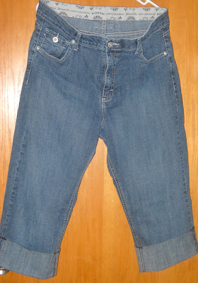 By Your Hands: Tuesday Tutorial - Shortening Jeans to Make Capri Length ...