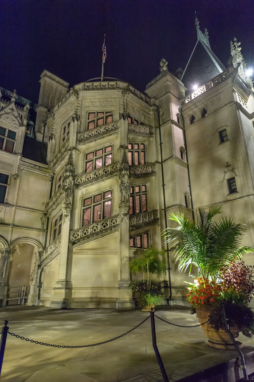 Bubba's Garage: Photos from Biltmore - Chihuly at Night