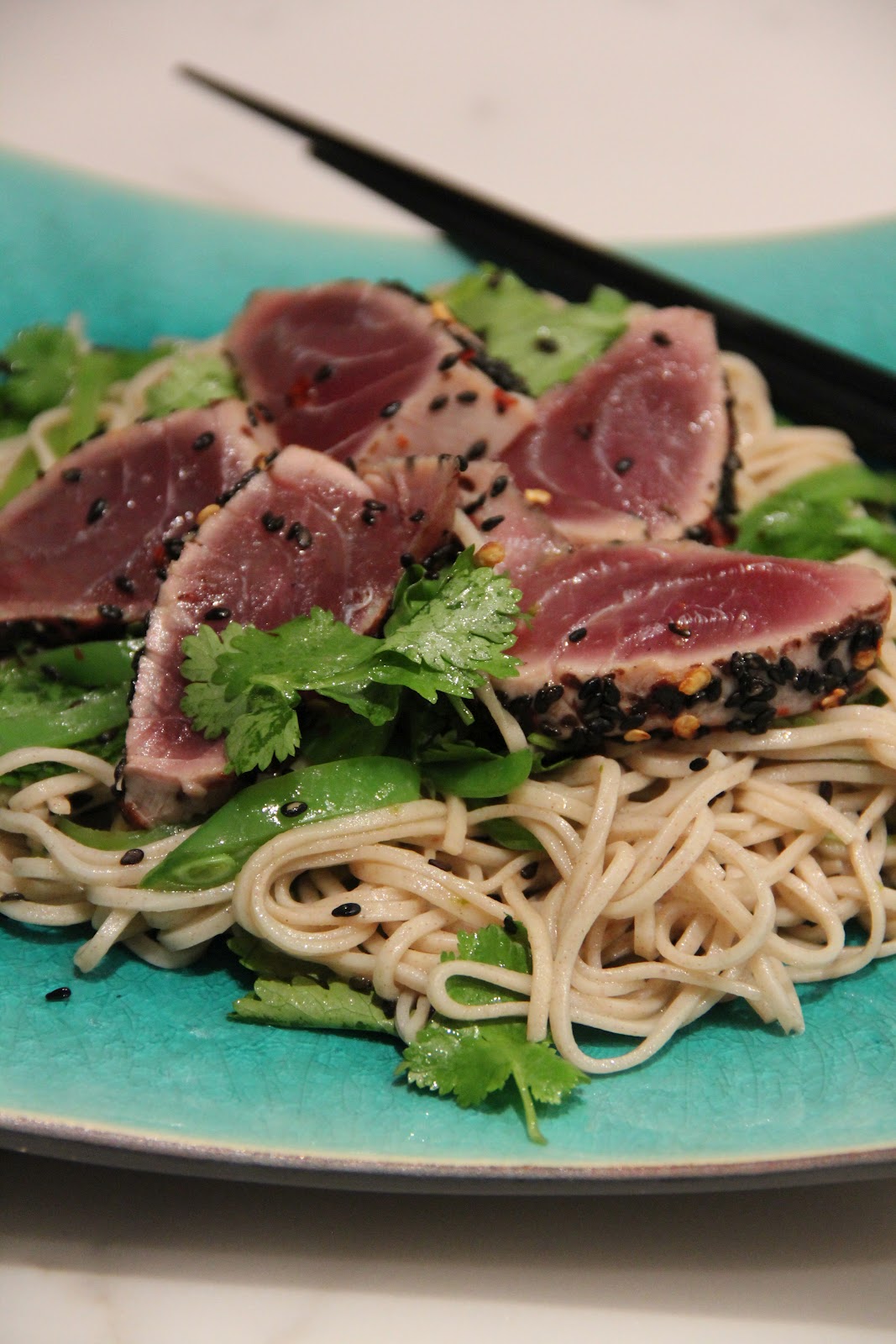 Hungry Hungry Hoppe: Sesame Chilli Tuna with Soba Noodle Salad