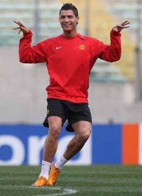 The Zygo Soccer Report: Mourinho & Ronaldo Throwing Funny Gang Signs at ...