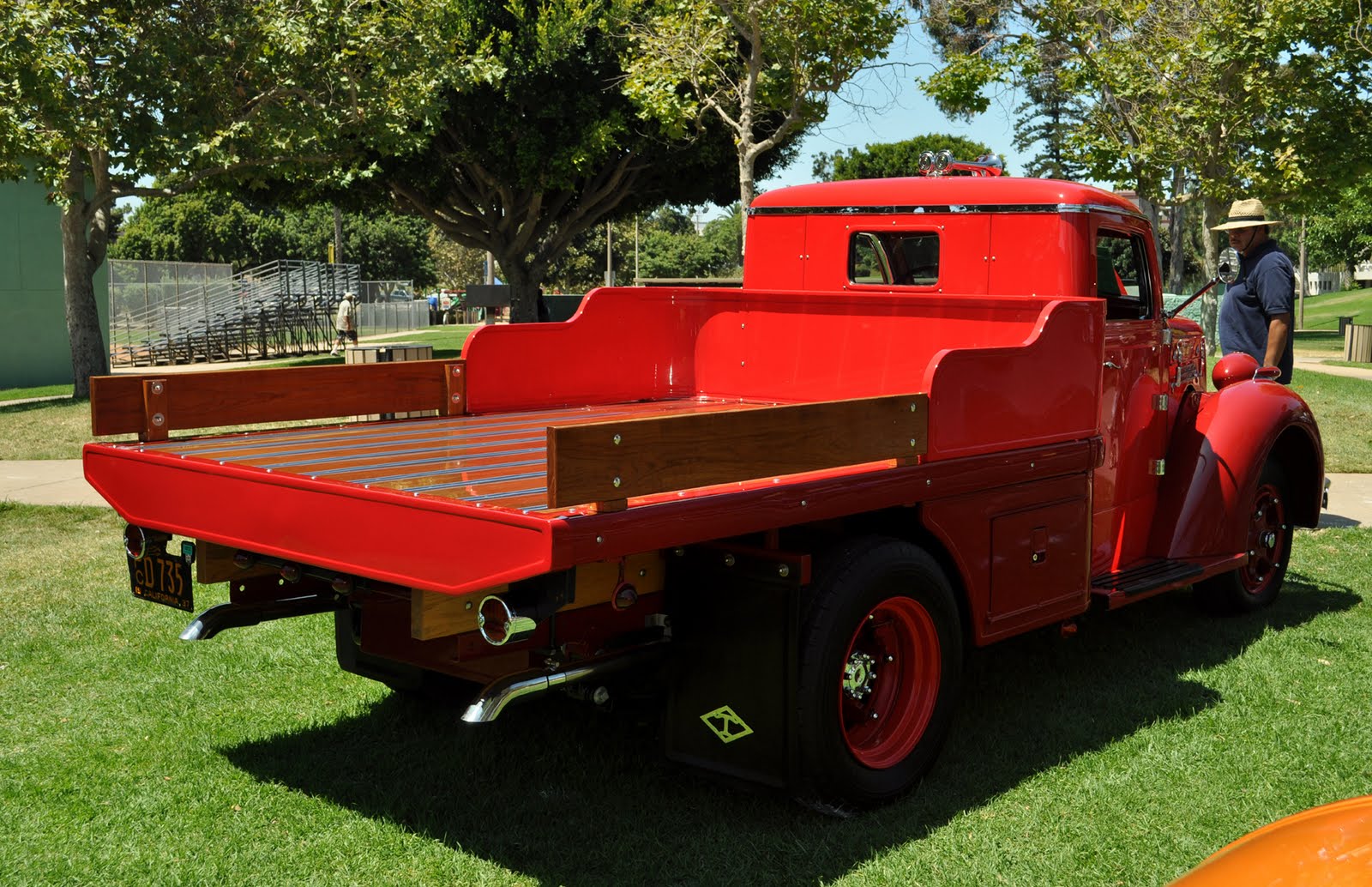 Just A Car Guy: Bob's restored 1937 Diamond T pickup truck model 80d ...
