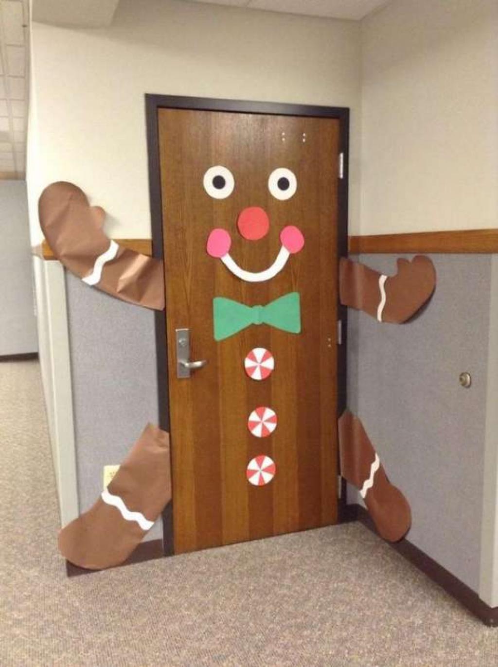  Twinkle Teaches 12 Winter And Christmas Door Decor Ideas