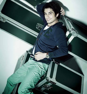 Every One Wallpapers: Famous Singer/Actor Ali Zafar HD Wallpapers