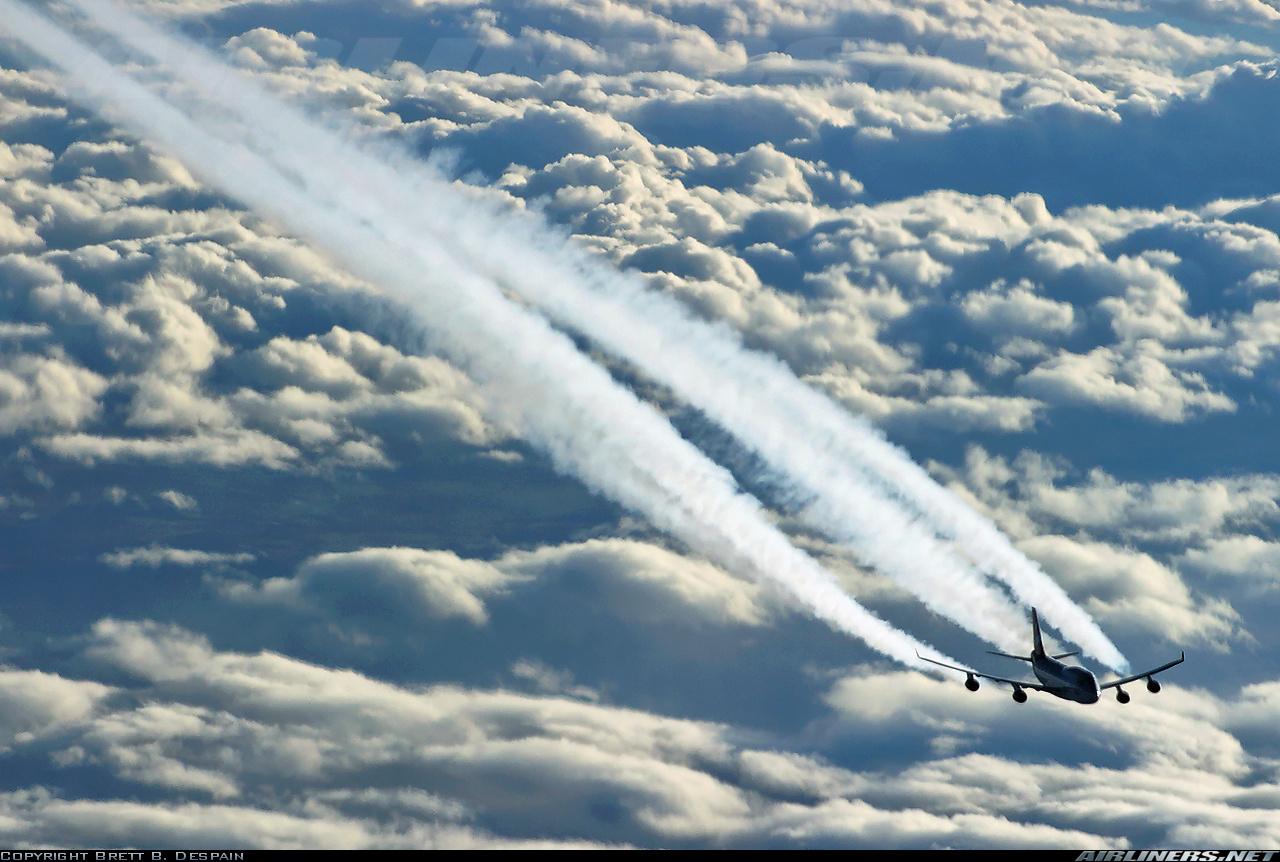 Alam Mengembang Jadi Guru: Contrail, Wake Turbulence & Wingtips Vortices