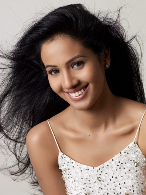 Anshu Hot Bikini Image Gallery, Images, Photos, Pics - Cinemagigs