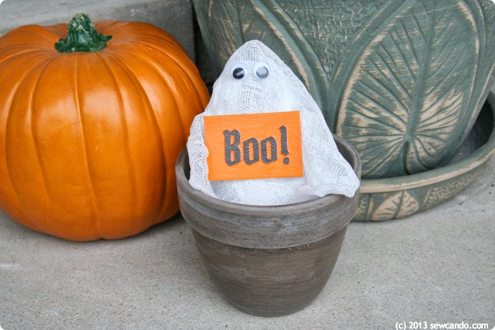 Sew Can Do: Outdoor Mod Podge Porch Pot Ghosts Tutorial