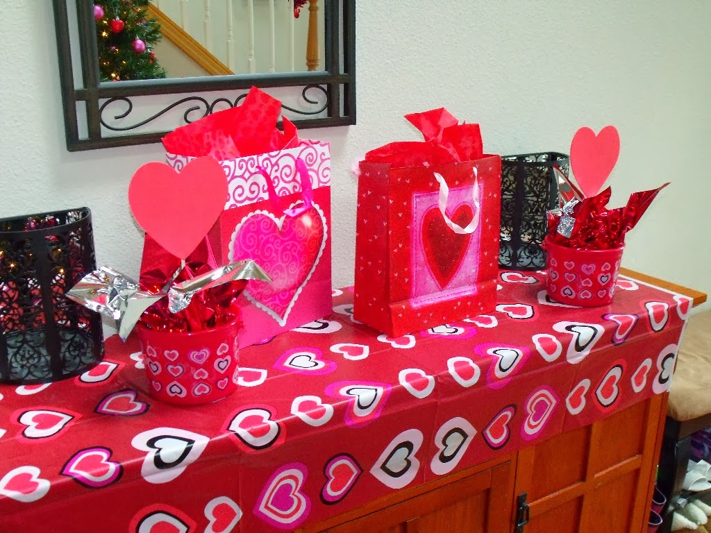 Clever, Crafty, Cookin' Mama: Heart-Themed Party