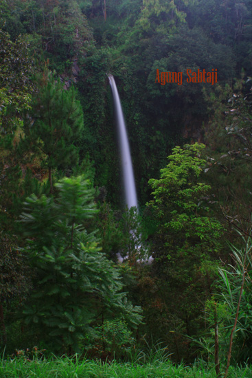 Agung Sabtaji: Explore Curug Bugbrug, Bandung