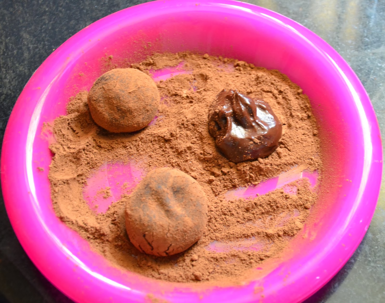 Su's Recipes: Classic Chocolate Truffles