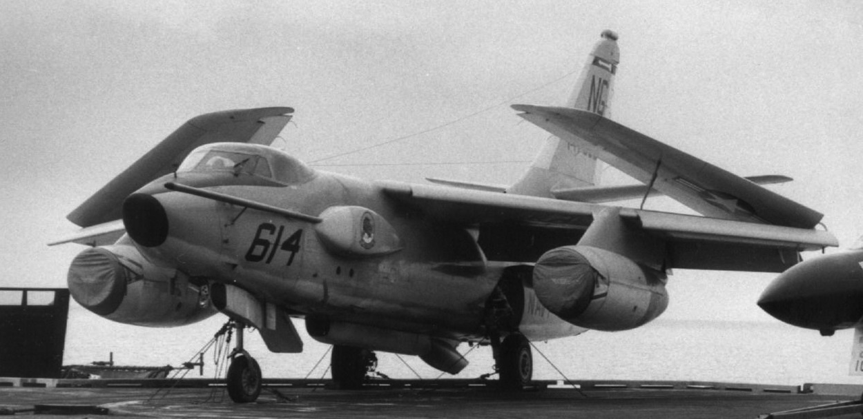 Tailhook Topics: A3D (A-3) Skywarrior Wings