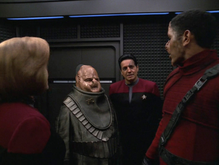 Addicted to Star Trek: Episode Review - The Void (Voyager, Season 7)