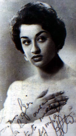 ƮᏲҾ дևծιστøρία.: The Singing Rose: A Tribute to Warda Al-Ghazaieryah.