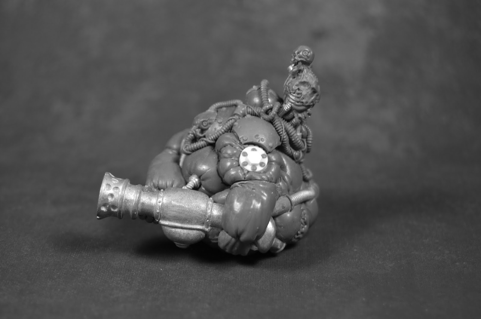 MONSTER 0: Warmachine - Cryx Bloat Thrall overseer Mobius