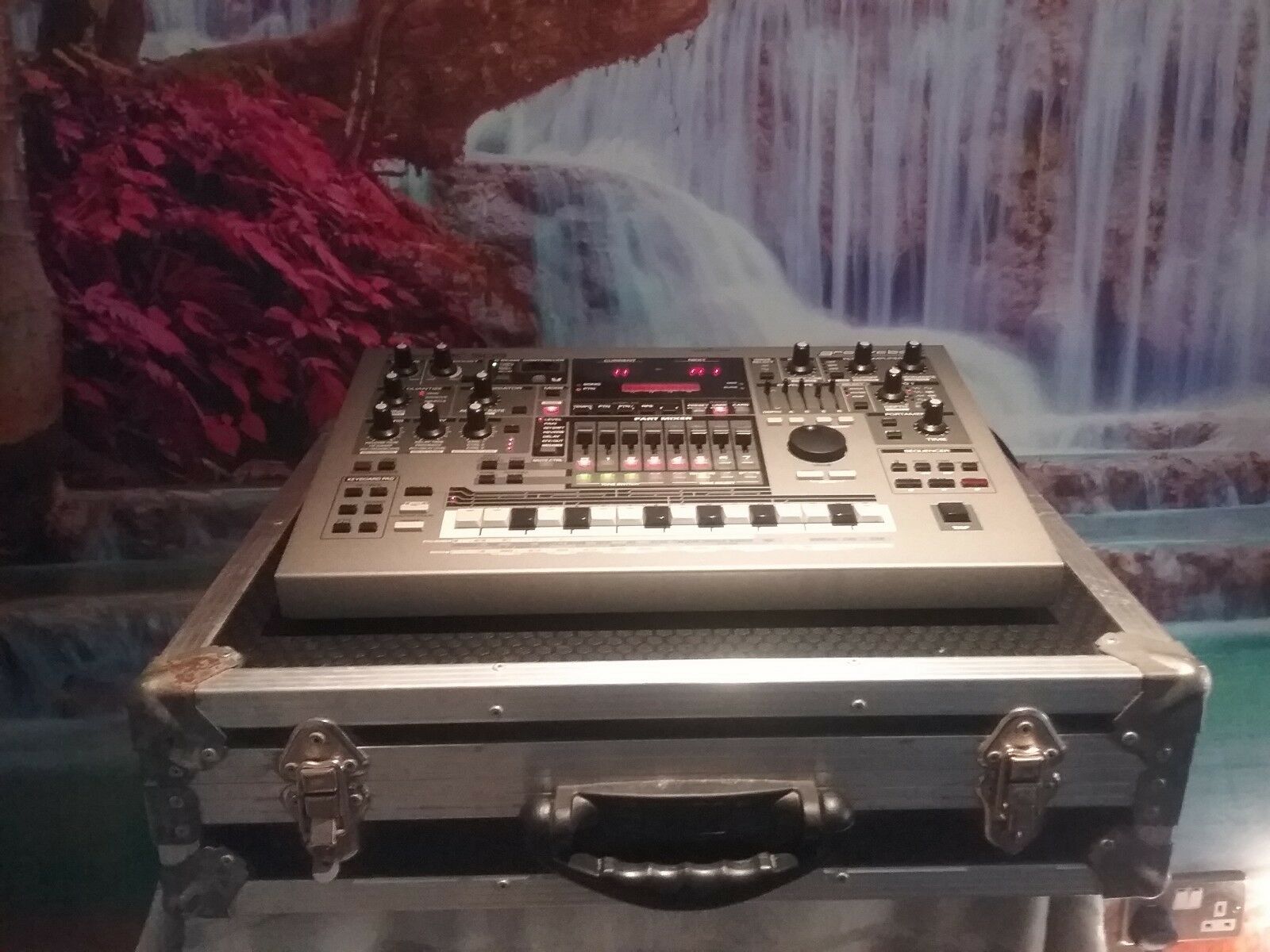 MATRIXSYNTH: Roland MC-505 Groovebox Synth