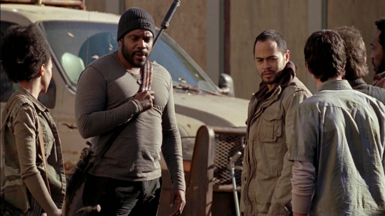 ARMAS BLANCAS 66: - LAS ARMAS EN THE WALKING DEAD (RIFLES)