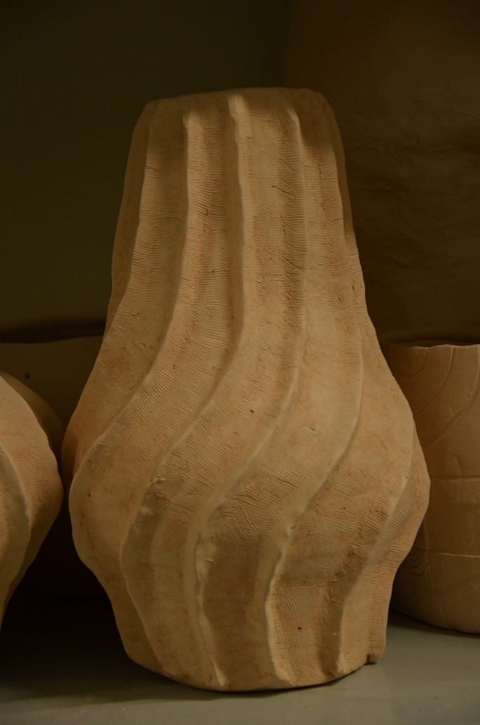 KARYA SENI HALUS: SERAMIK SENI HALUS