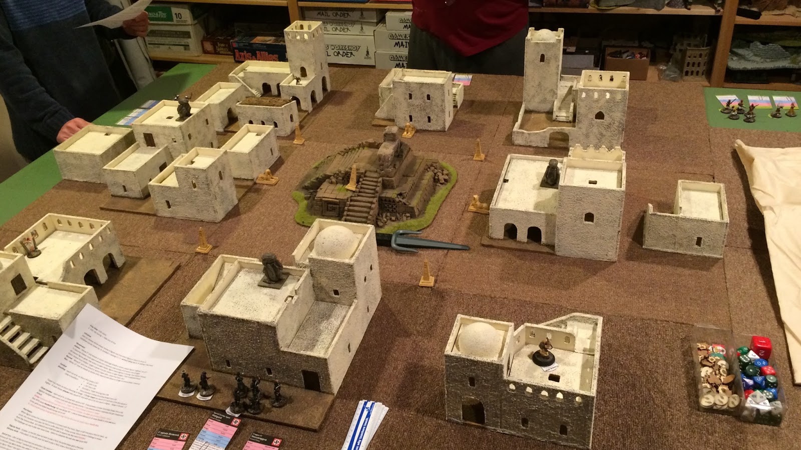 Bob's Miniature Wargaming Blog: Pulp Alley on Remembrance Day