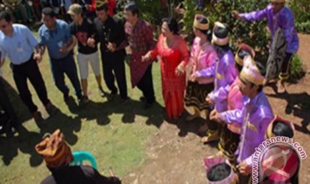 Jagoan Banten: Tari Tradisonal 34 Provinsi Di Indonesia