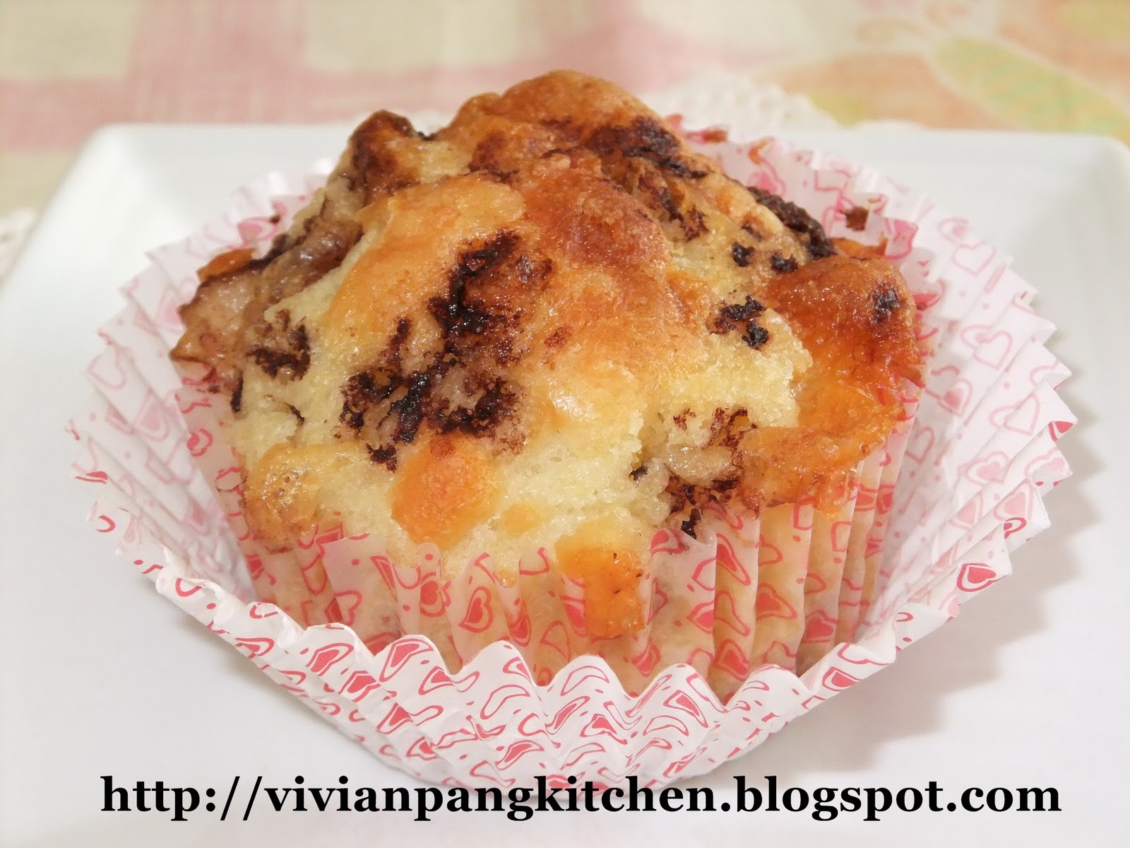 Vivian Pang Kitchen: Cheddar Cheese Cupcake with Chocolate Rice