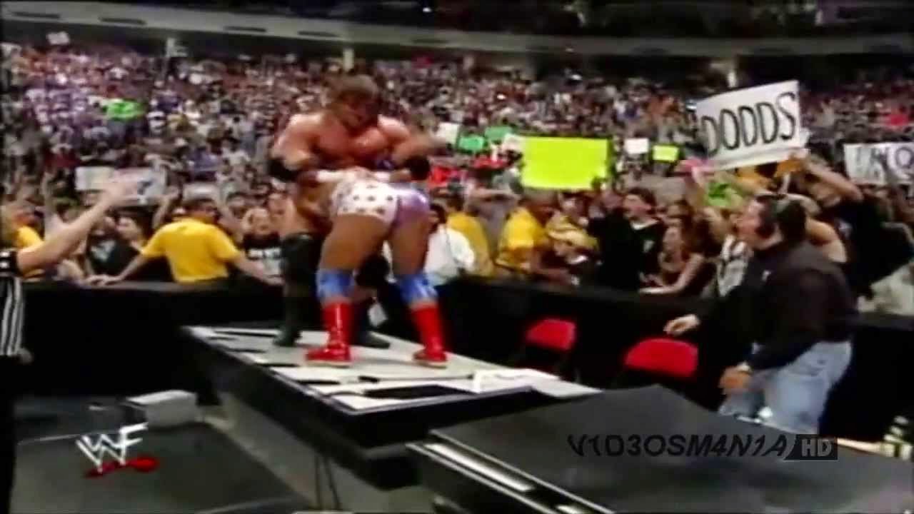 Enuffa.com: The History of WWE SummerSlam (2000)