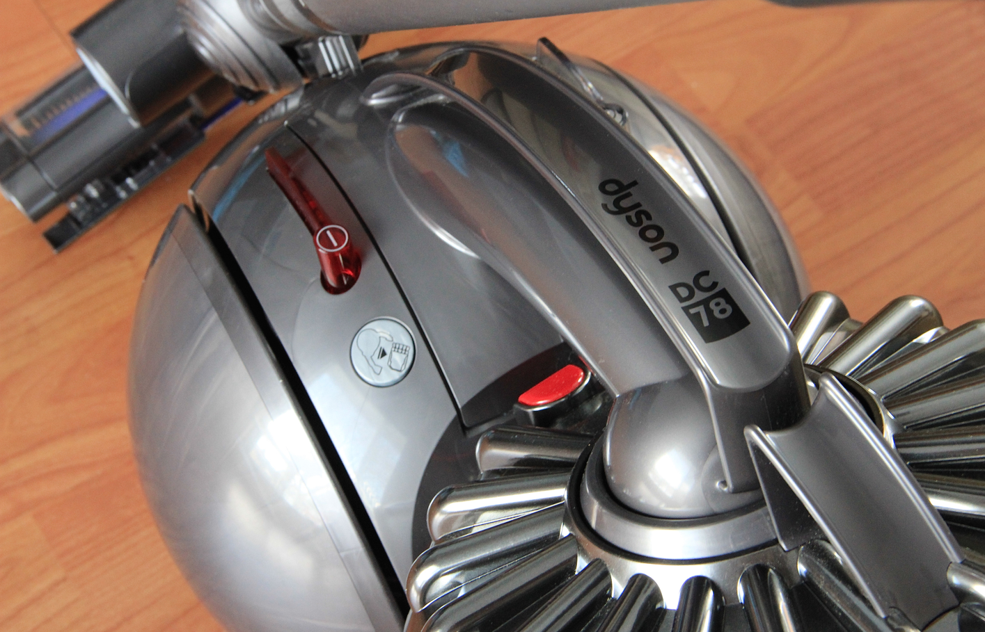 Dear Dyson DC78, I Love You! | Toronto Teacher Mom