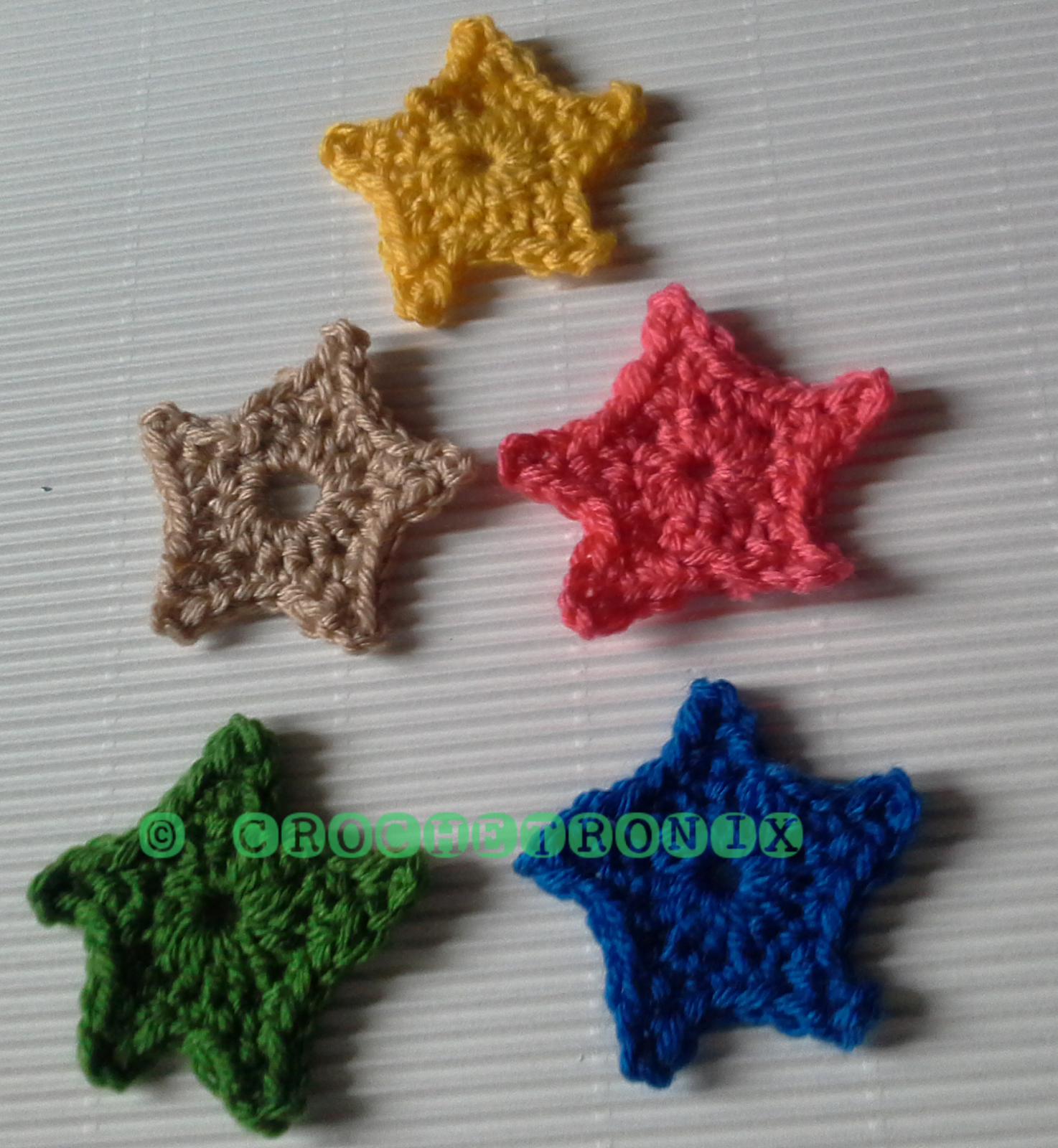 crochetronix: Tiny star crochet