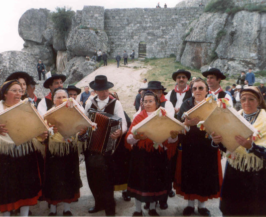 A.ruralidades: O adufe e o pandeiro