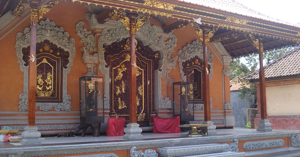 rumah adat bali