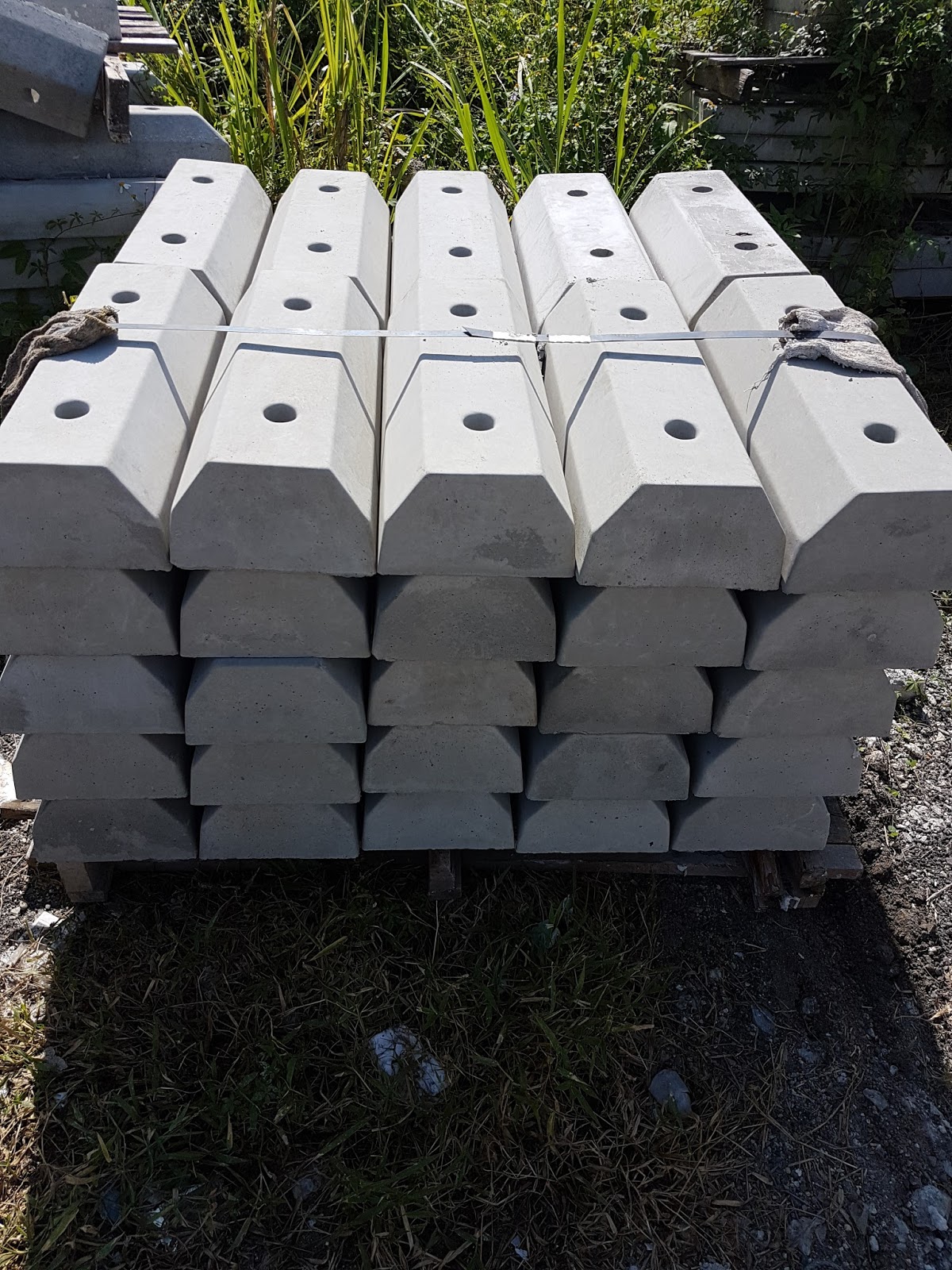 CONCRETE WHEEL STOPPER - C & G UNITED TRADING: April 2018