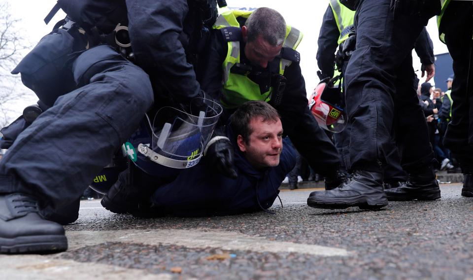 Football Hooligan Pictures: 2017