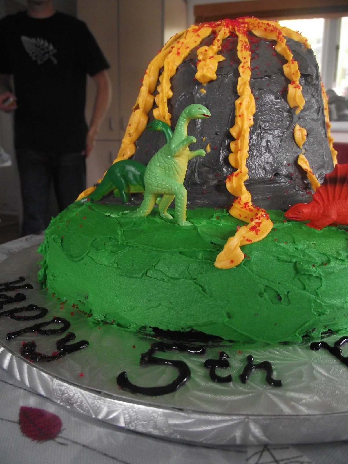 Jacksta - B ♥ : VOLCANO CAKE FOR BIRTHDAY BOY