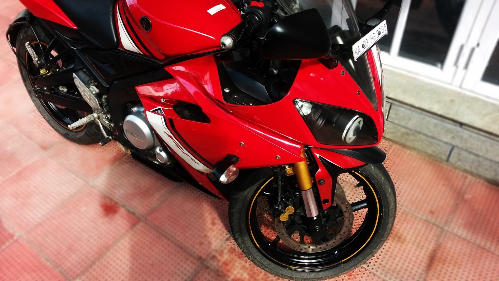 Wonder Wall: R15 + R15 v2