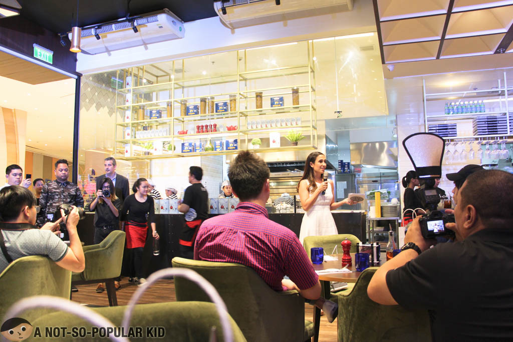 Pizza Express comes to Manila - Uptown Mall, BGC - A Not-So-Popular Kid ...