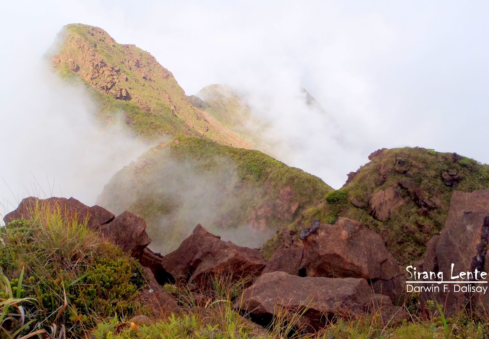 SIRANG LENTE: Mt. Guiting-guiting | Romblon
