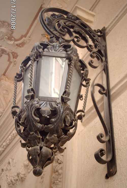 Art and Interior: Wrought Iron - The Art of Handcraft