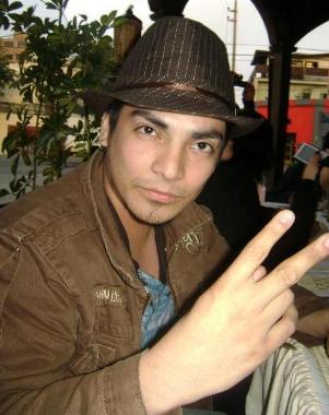 FOTOS VIDEOS ACTORES MODELOS ETC: FOTOS DE ERICK ELERA