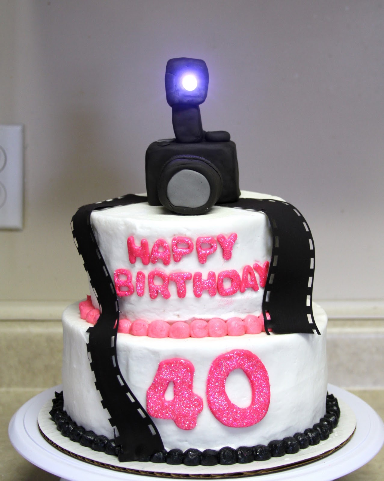 Michele Robinson Cakes: 40th Birthday Camera Cake