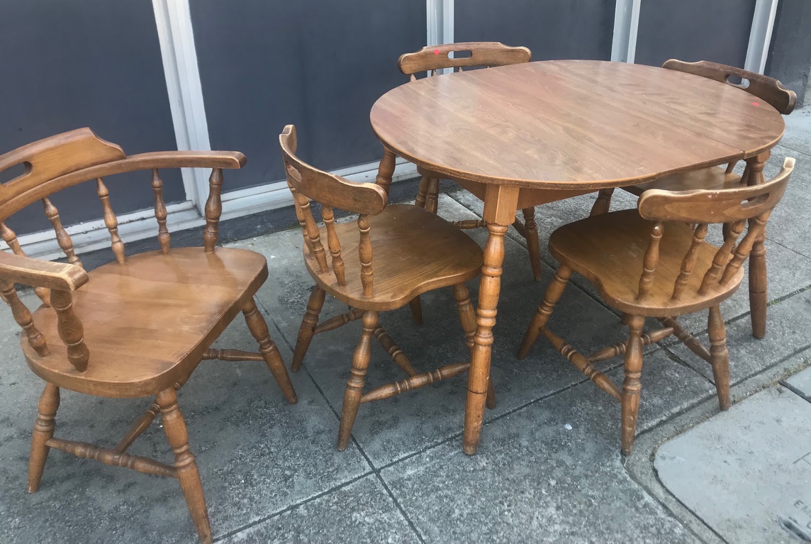 UHURU FURNITURE & COLLECTIBLES: SOLD #27278 Colonial Style Dining Set ...