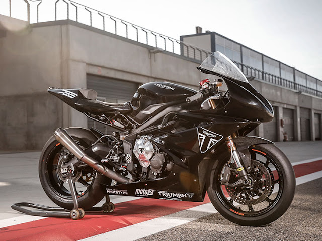 Test Triumph Moto2 - RocketGarage - Cafe Racer Magazine