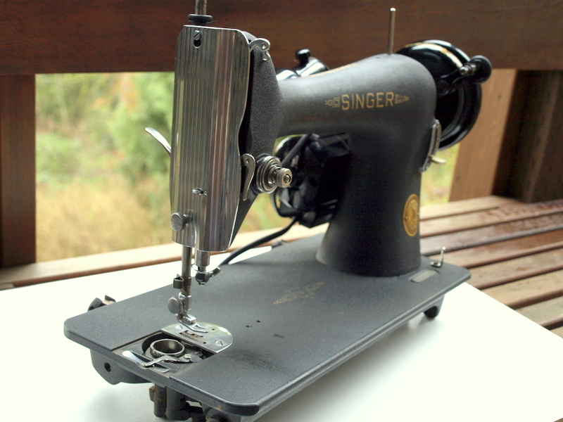 Tight Acres: Singer 66 Crinkle Finish