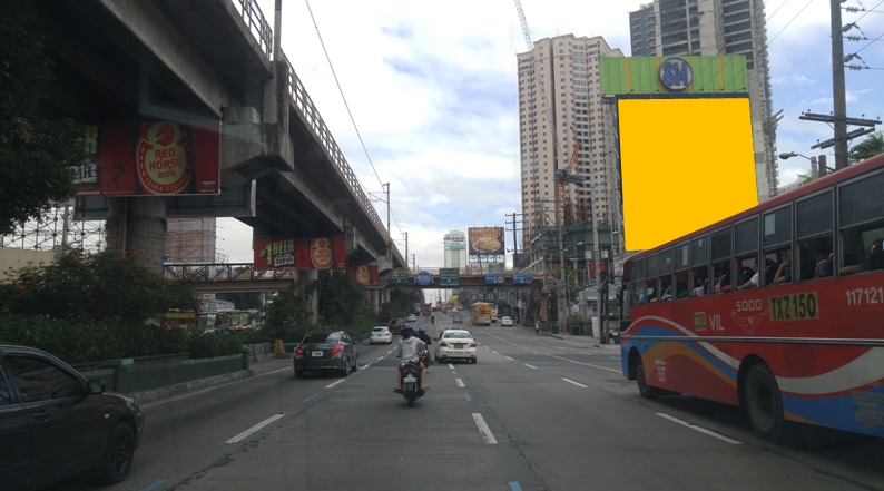 EDSA Main Street Hypermarket Northbound