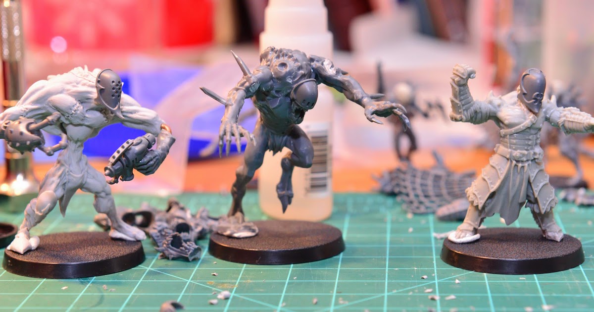 Modern Synthesist: Grotesque Genus: Options for Converting Dark Eldar ...