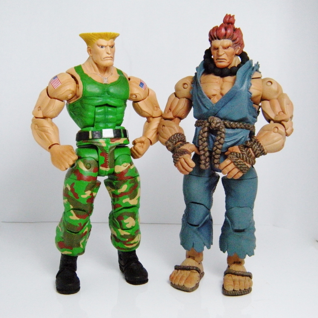 DAILY TOYZ: Toy Viewing : Guile and Akuma in the dance floor