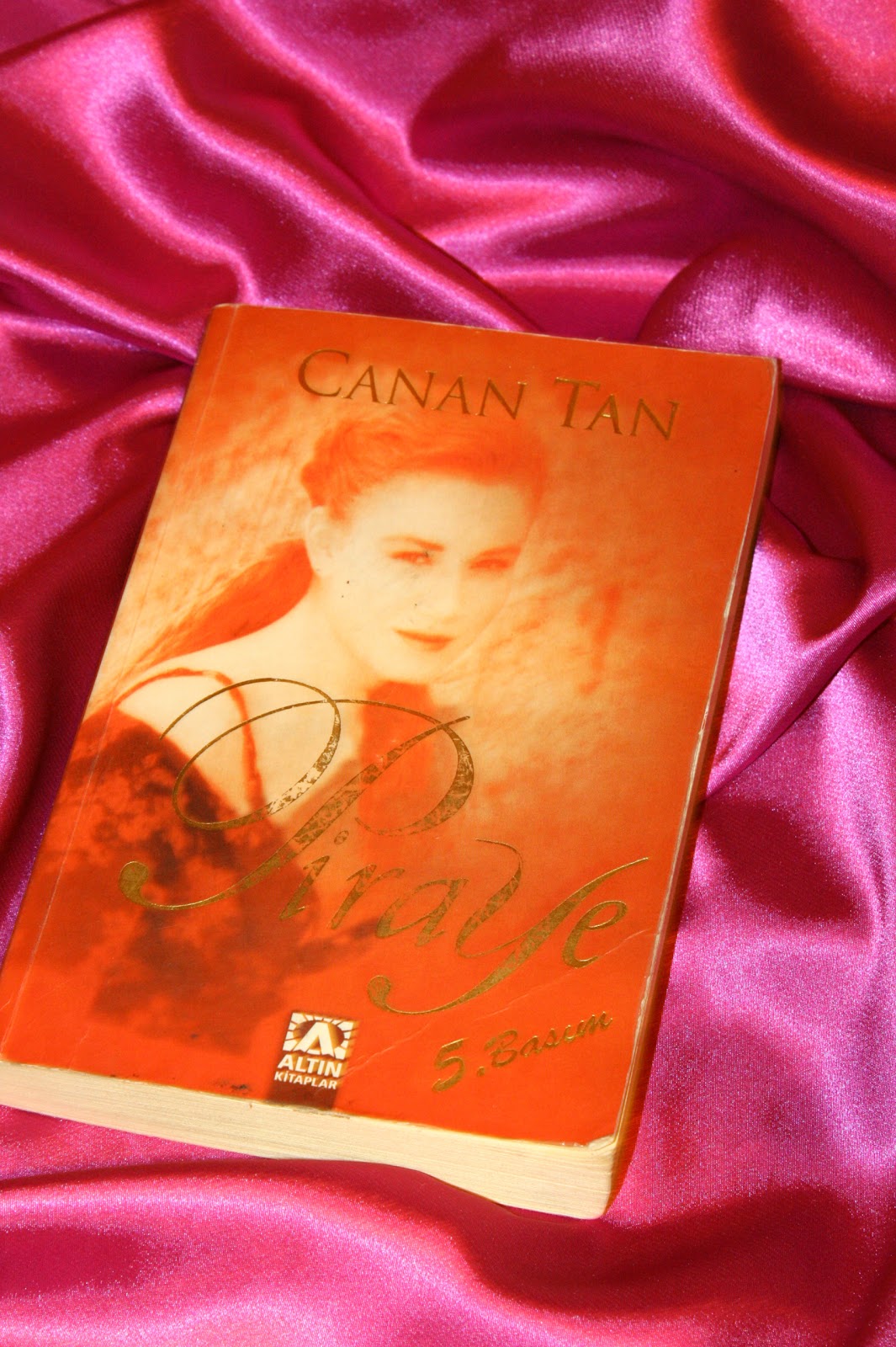 Kitap Perisi: Piraye- Canan Tan