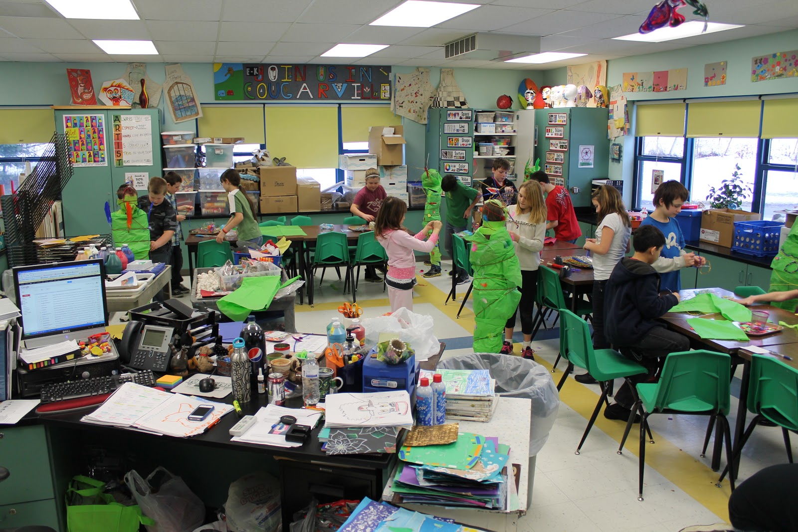 Art Room 104: Live Christmas Tree Sculptures: 5th Grade Group Activity